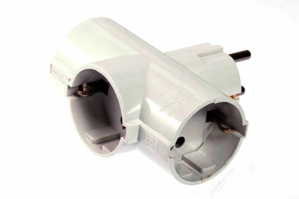 792930-PLUG DISTRIBUTION 2-ROUND PIN, 3-WAY PHENOL RESIN SIEMENS NWT