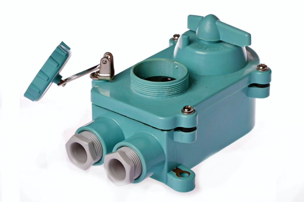 792857-RECEPTACLE W/SWITCH WATERTIGHT, 3PIN USCG TYPE R&S CAST-IRON